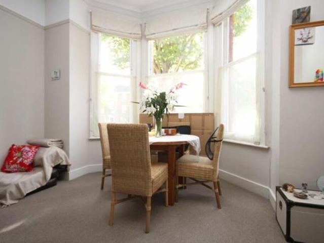 Studio flat for rent in Woodville Gardens, Ealing, W5