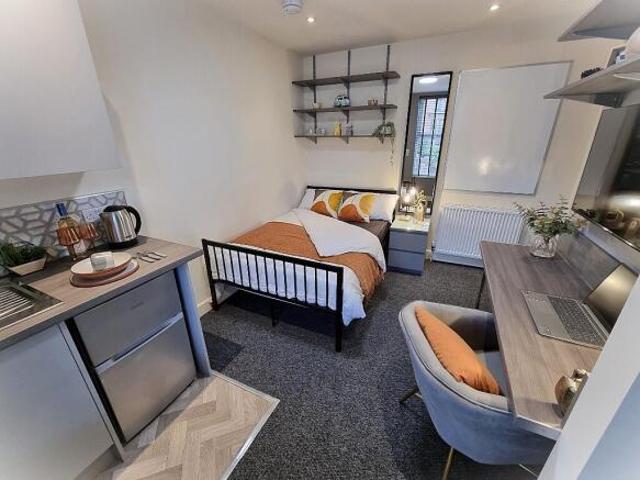 Studio flat for rent in Yarborough Road, Lincoln, LN1 Bond Housing Studio with Bills and Council Tax included Available August 2026, LN1