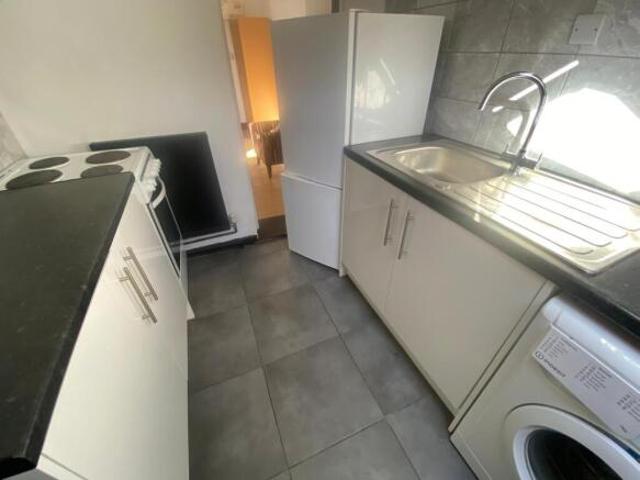 Studio flat for rent in Zulla Road, Nottingham, Carrington, NG3