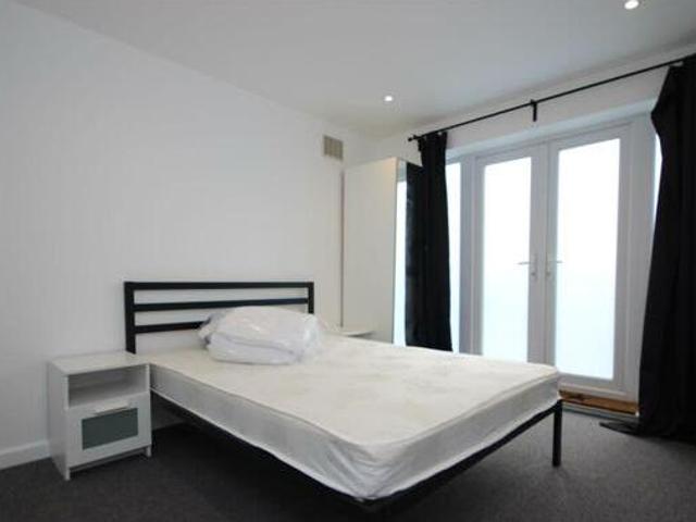Studio Flat For Rent In Acton