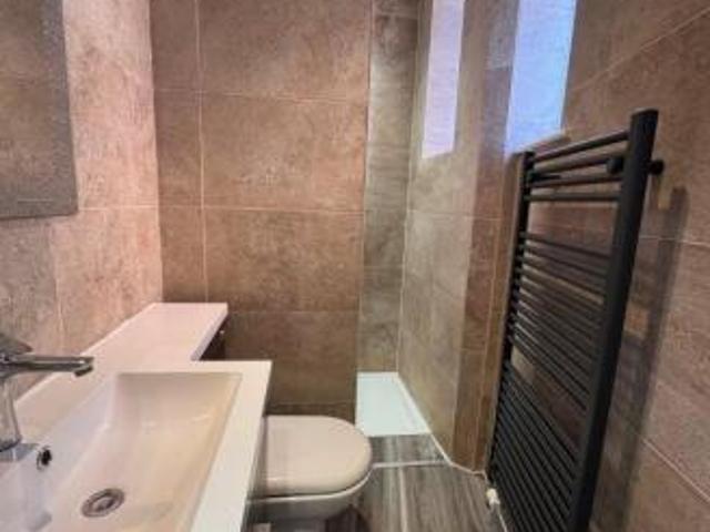 Studio flat for rent in Abbotsbury House, Upper New Walk, Leicester, LE1
