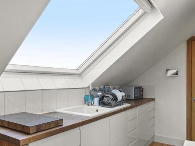 Studio Flat For Rent In Abercorn Place