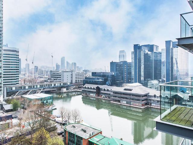 Studio flat for rent in Ability place, Canary Wharf, E14