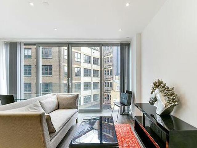 Studio Flat For Rent In Aldgate, London