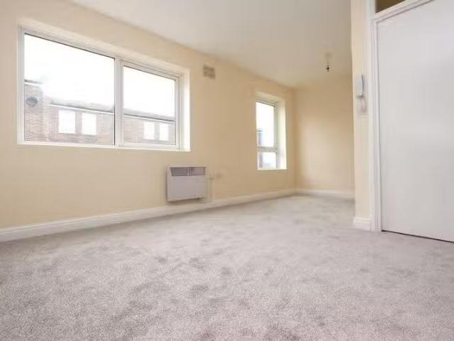 Studio flat for rent in ALL BILLS ARE INCLUDED Flat in Erith.