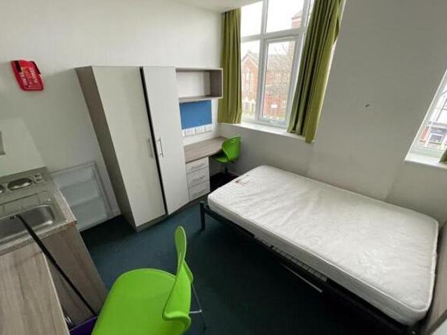 Studio Flat For Rent In Alum Rock