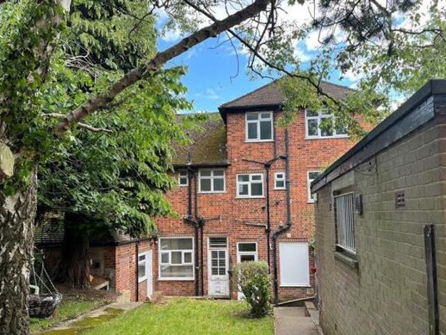 Studio Flat For Rent In Alwoodley