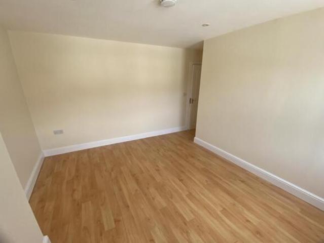 Studio flat for rent in Ascot House, CT20