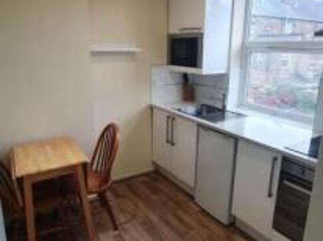 Studio flat for rent in Ash Grove, NW2
