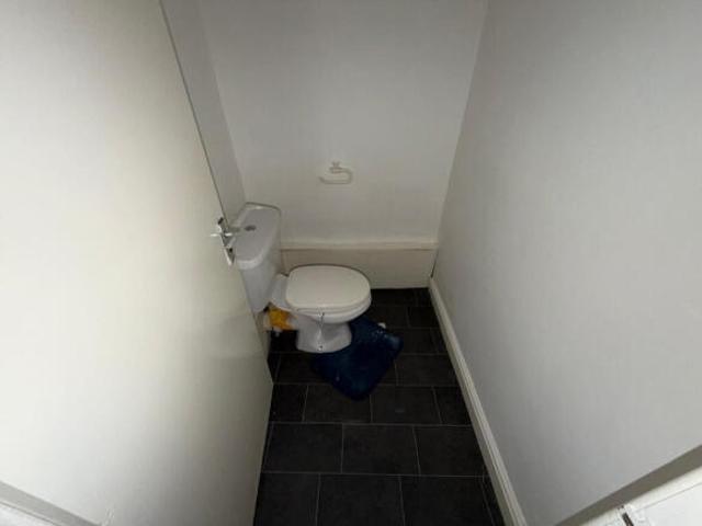 Studio flat for rent in Ash Tree Road, Manchester, M8
