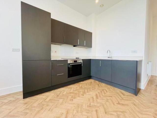 Studio flat for rent in Ashby House, Brook Street, Chelmsford, CM1