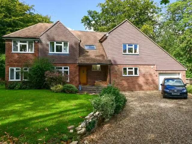 Studio flat for rent in Ashley Road, Farnborough, Hampshire, G.