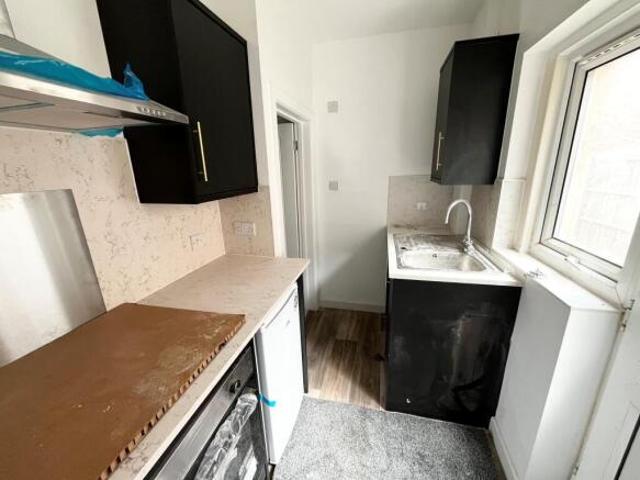 Studio flat for rent in Ashley Road, Poole, BH14