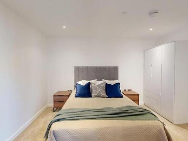 Studio flat for rent in Apt. 226, 55 Herschel Street, Slough, Berkshire, SL1