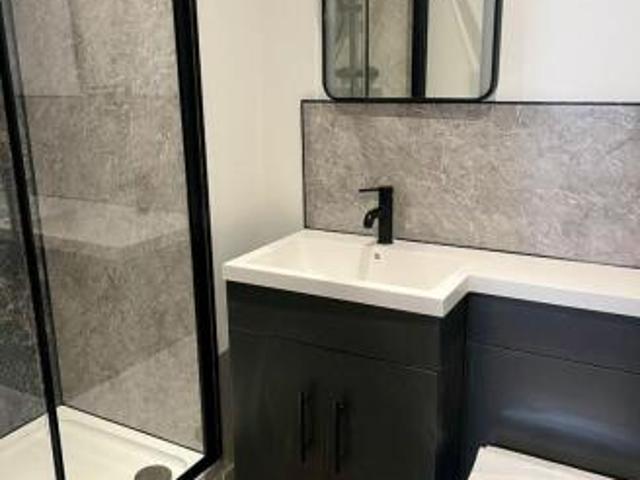 Studio flat for rent in Apt 5 City Point, 23 36 Prospect Street, HU2 8JS, HU2
