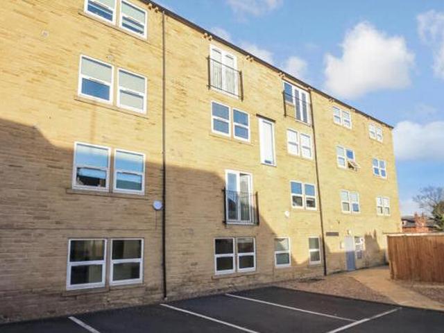 Studio Flat For Rent In Armley, Leeds