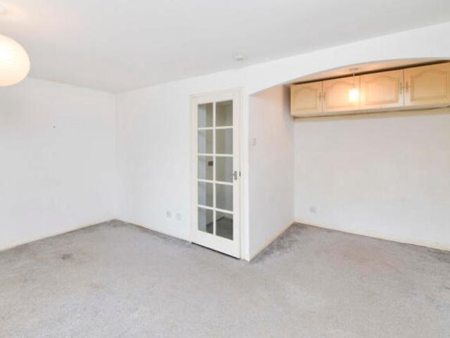 Studio flat for rent in Armoury Road, London, SE8