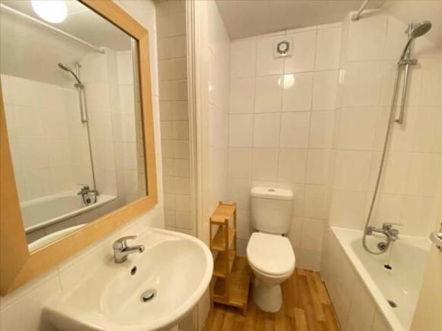 Studio flat for rent in Argyle Road, West Ealing, W13