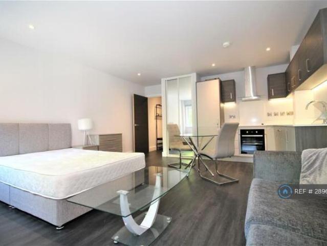 Studio flat for rent in Aria Apartments, Leicester, LE1