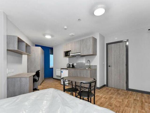 Studio Flat For Rent In Babington Lane