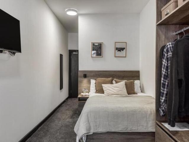 Studio flat for rent in Babington Lane, Derby, DE1