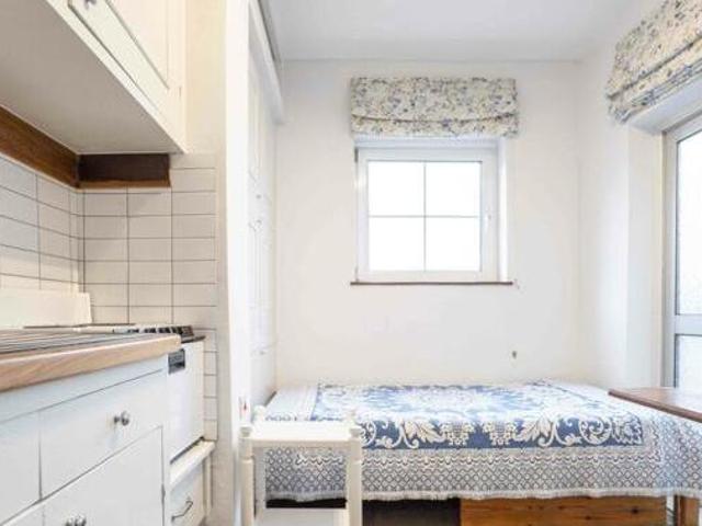 Studio Flat For Rent In Bayswater, London