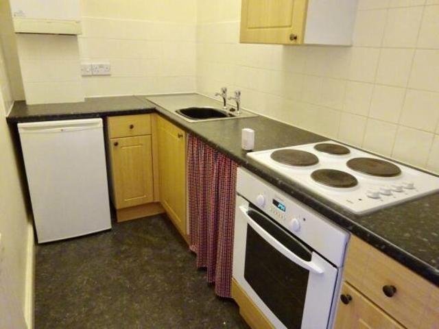 Studio flat for rent in Belvedere Road, Charminster, BH3