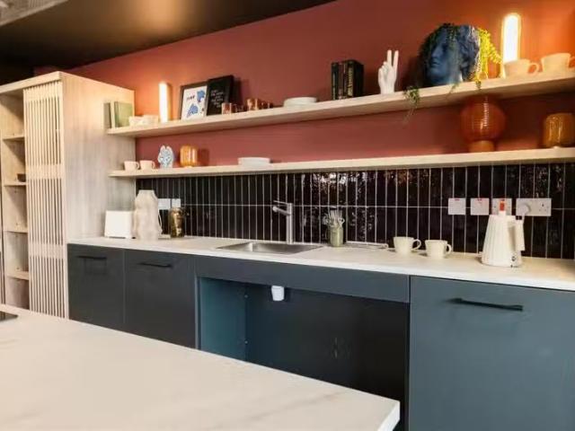 Studio flat for rent in Belfast Student September, BT15