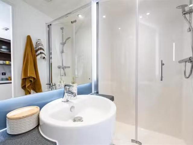Studio flat for rent in Belfast Student September, BT15