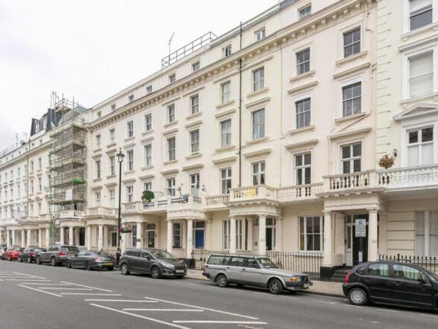 Studio flat for rent in Belgrave Road, London, SW1V