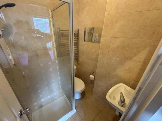Studio flat for rent in Bell Lane Flat 5, NW4