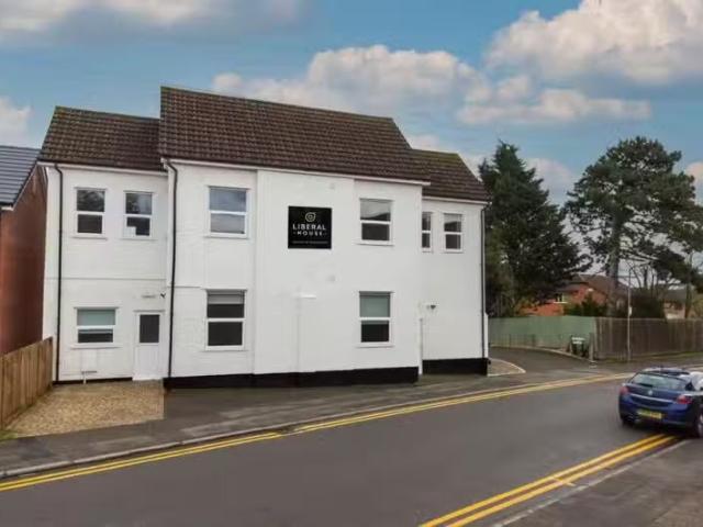 Studio flat for rent in Bell Lane, Studley, B80