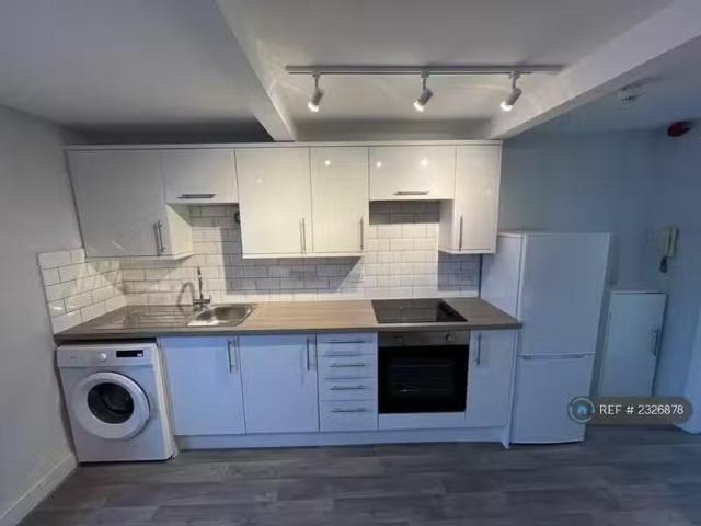 Studio flat for rent in Berkeley Road, Bishopston, Bristol, BS7