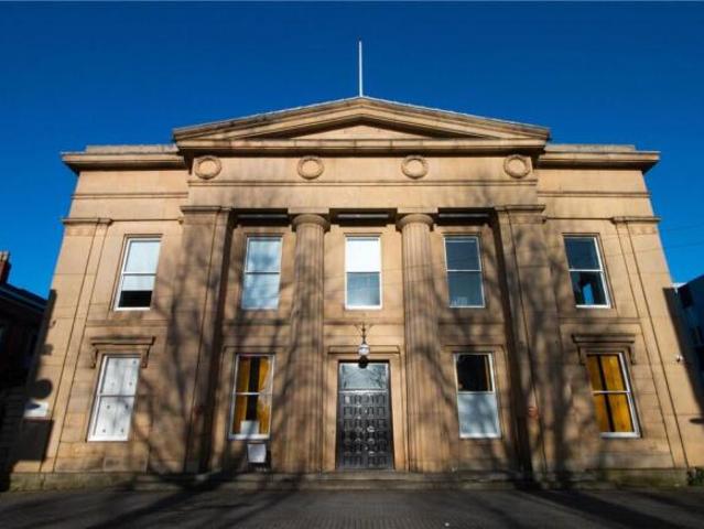 Studio flat for rent in Bexley Square, Town Hall, M3
