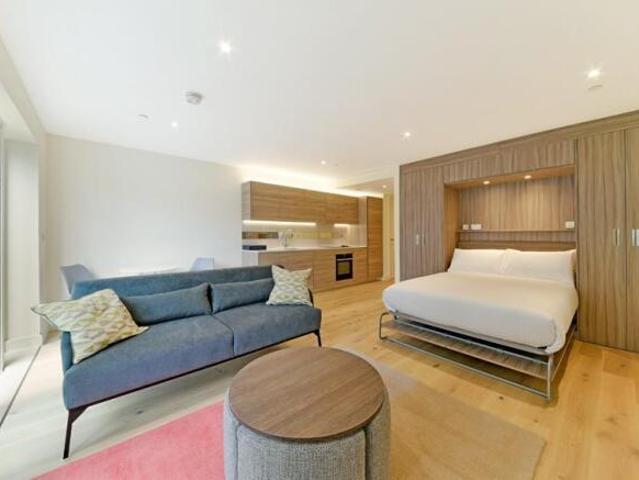 Studio flat for rent in Biring House, Duke Of Wellington Avenue, Royal Arsenal Riverside, Woolwich, London SE18