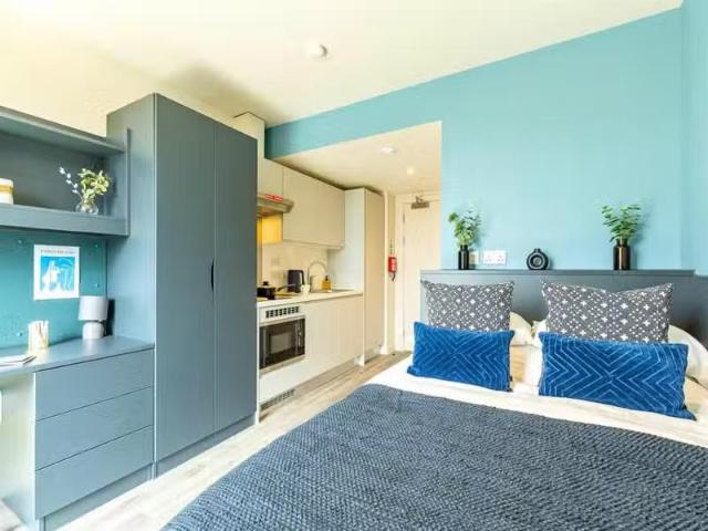 Studio flat for rent in Birmingham Student September B30