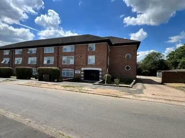 Studio flat for rent in Boundary Lane, Welwyn Garden City, AL7