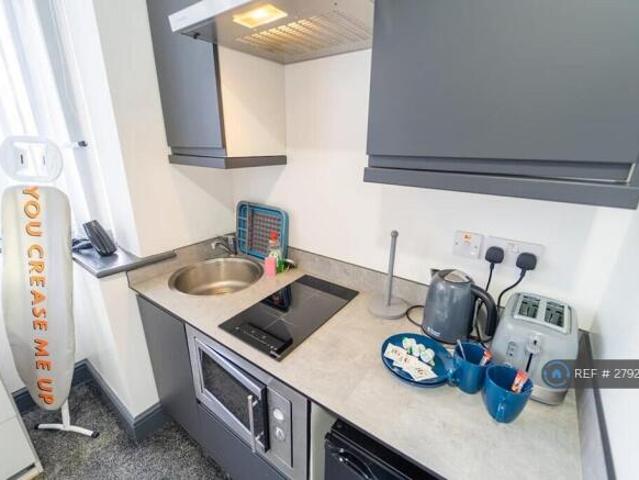 Studio flat for rent in Bournbrook Road, Birmingham, B29