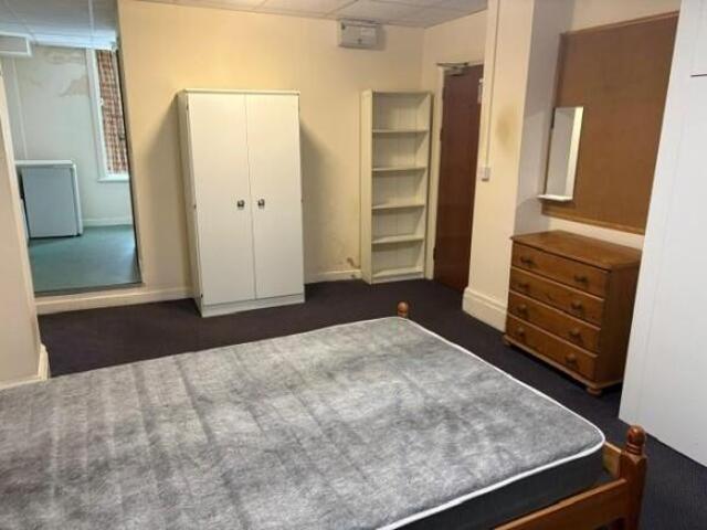 Studio flat for rent in Bourne Chambers, St Peter's Road, Bournemouth Christchurch Poole, BH1
