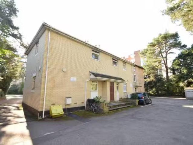 Studio flat for rent in Bournemouth, BH1