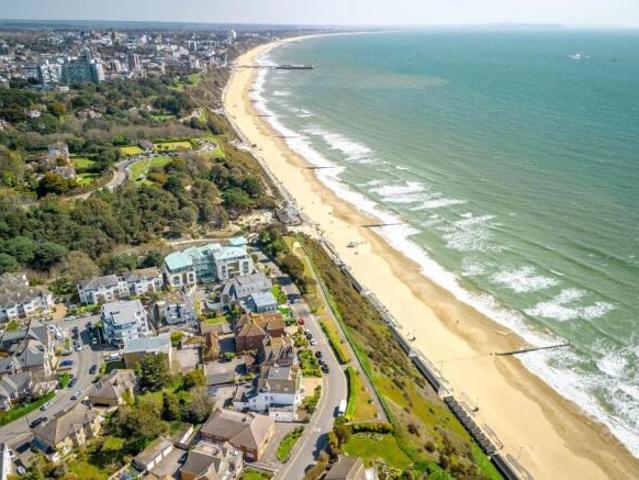 Studio flat for rent in Bournemouth, BH1