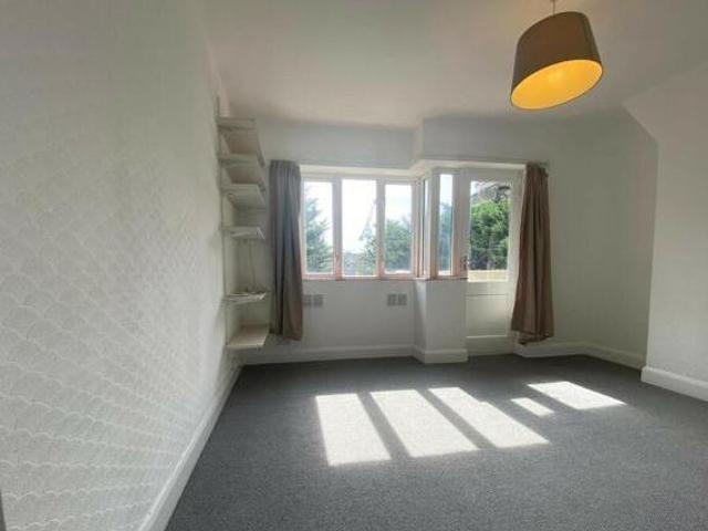 Studio Flat For Rent In Bow