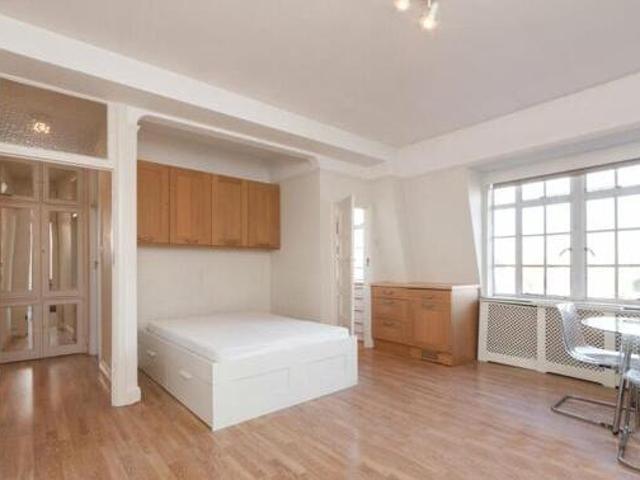 Studio Flat For Rent In Bloomsbury, London
