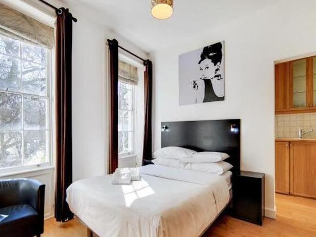 Studio Flat For Rent In Bloomsbury, London