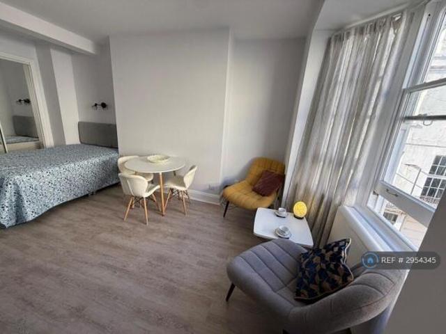 Studio flat for rent in Bloomsbury Place, Brighton, BN2