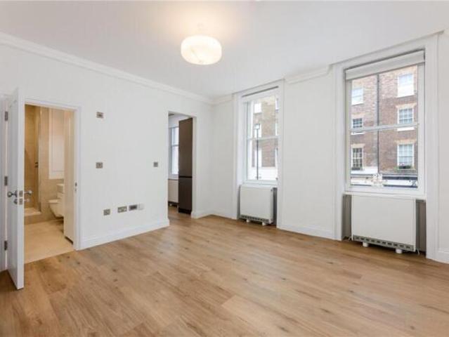 Studio flat for rent in Blandford Street, London, W1U