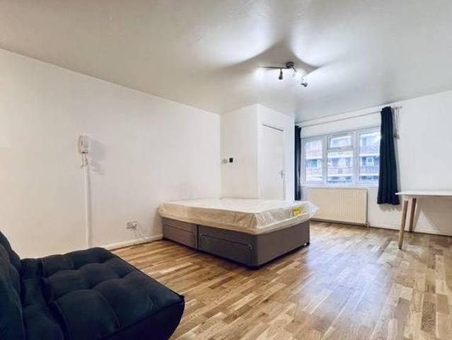 Studio flat for rent in Broadway Market London Fields E8 E8