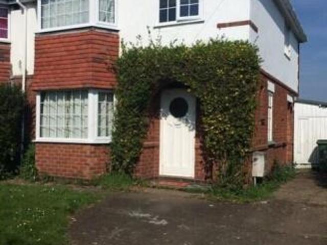 Studio flat for rent in Bromwich Road, Worcester WR2 4AD, WR2