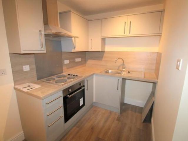 Studio flat for rent in Bradburne Road, Bournemouth, Dorset, BH2