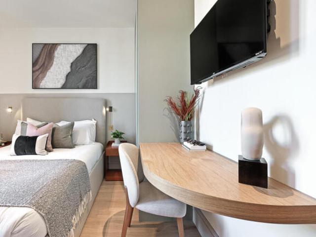 Studio flat for rent in Bramham Gardens, London, SW5